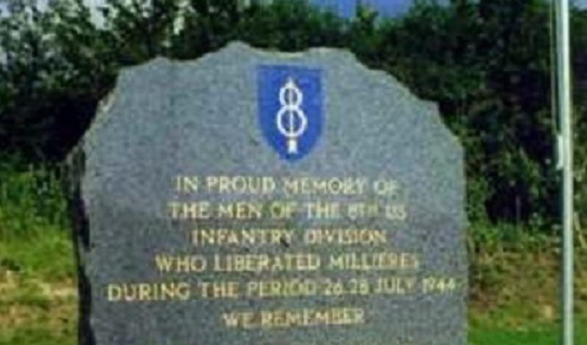 United States Army 8th Infantry Division (Pathfinder/Golden Arrow ...