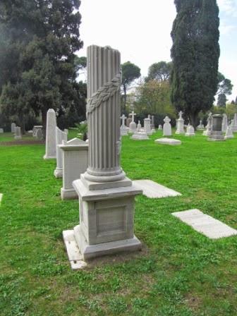 Column, Broken | City of Grove Oklahoma